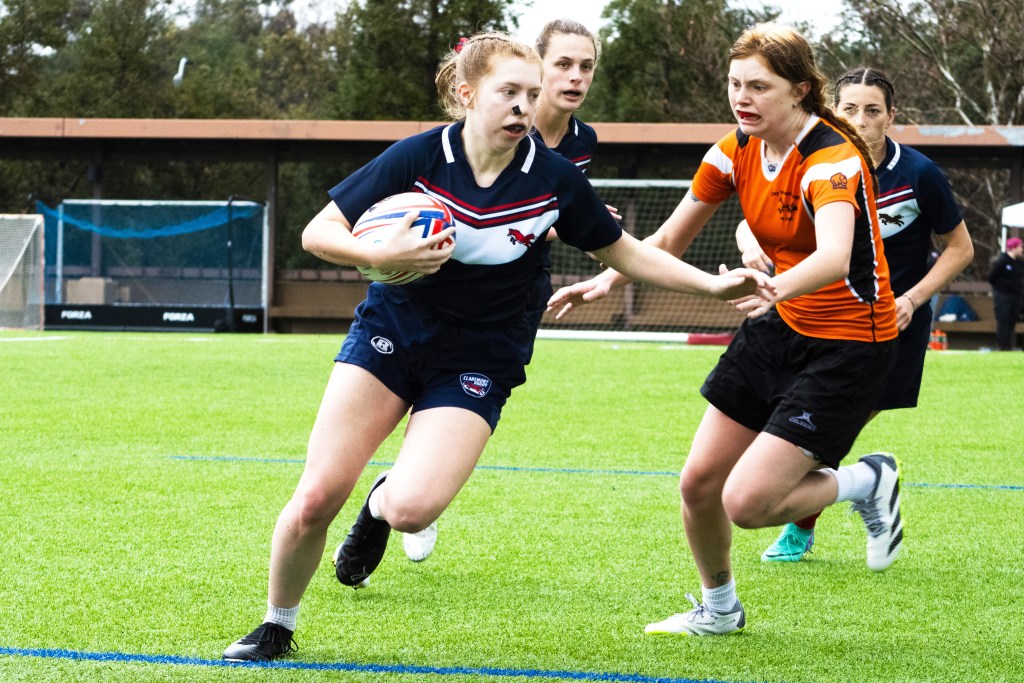 Sly Foxes outmaneuver Occidental women’s rugby, earning a 30 - 10 ...