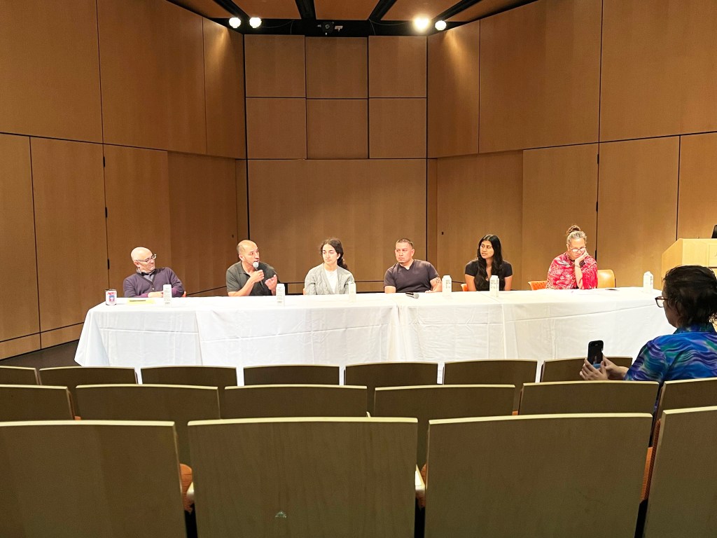 ‘Inside-Out as a Model for Constructive Dialogue’: Pitzer students and ...