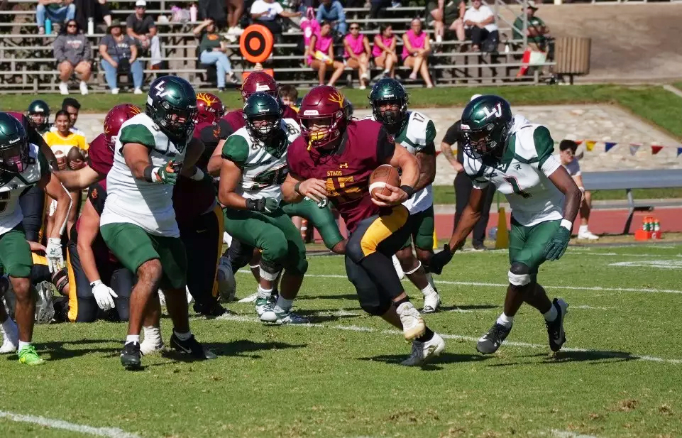 Recovering from a loss, CMS football posts dominant win against La ...