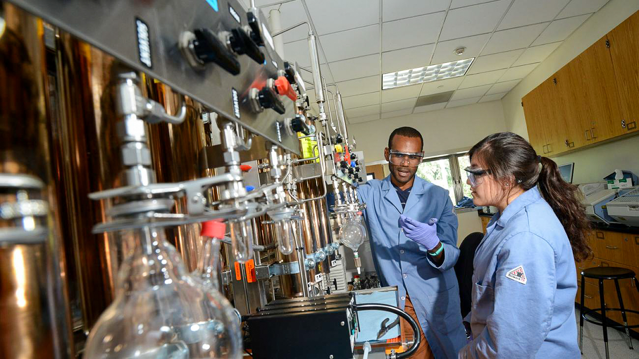 Science as a Human Endeavor: A mole of calcium walks into a lab … and ...